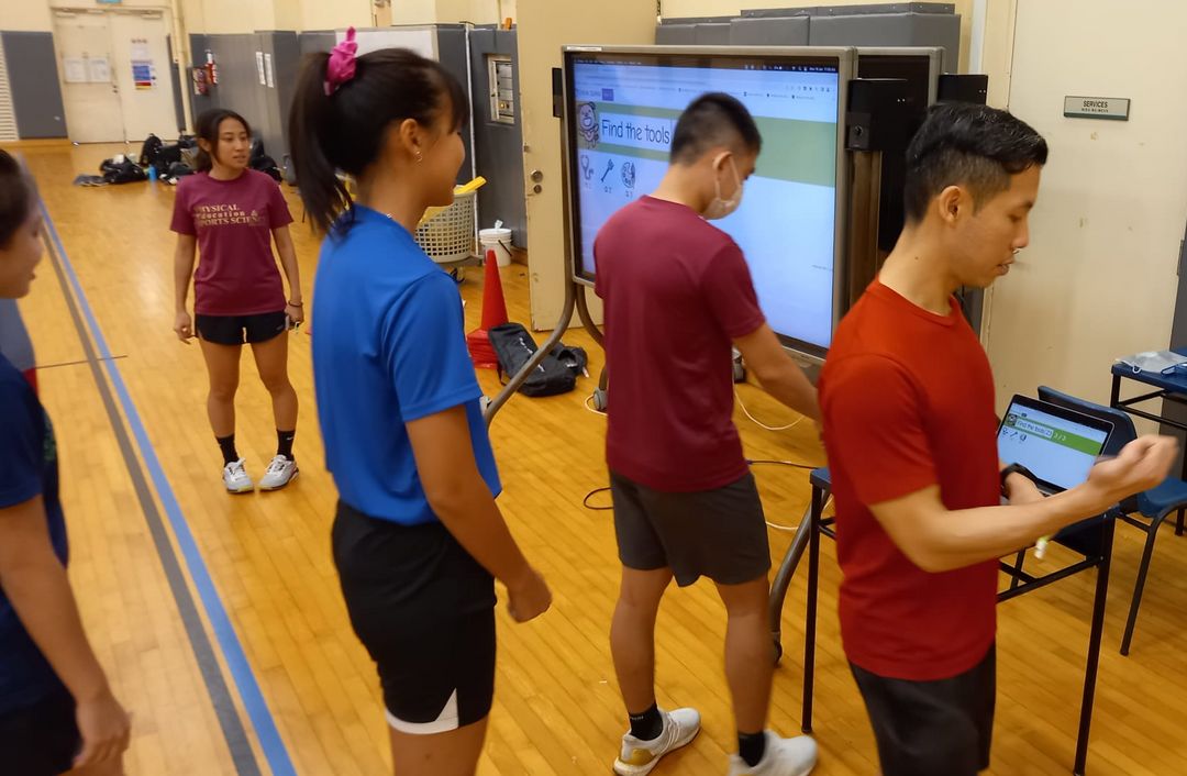 Technology can enhance the teaching of health and fitness by adding ...